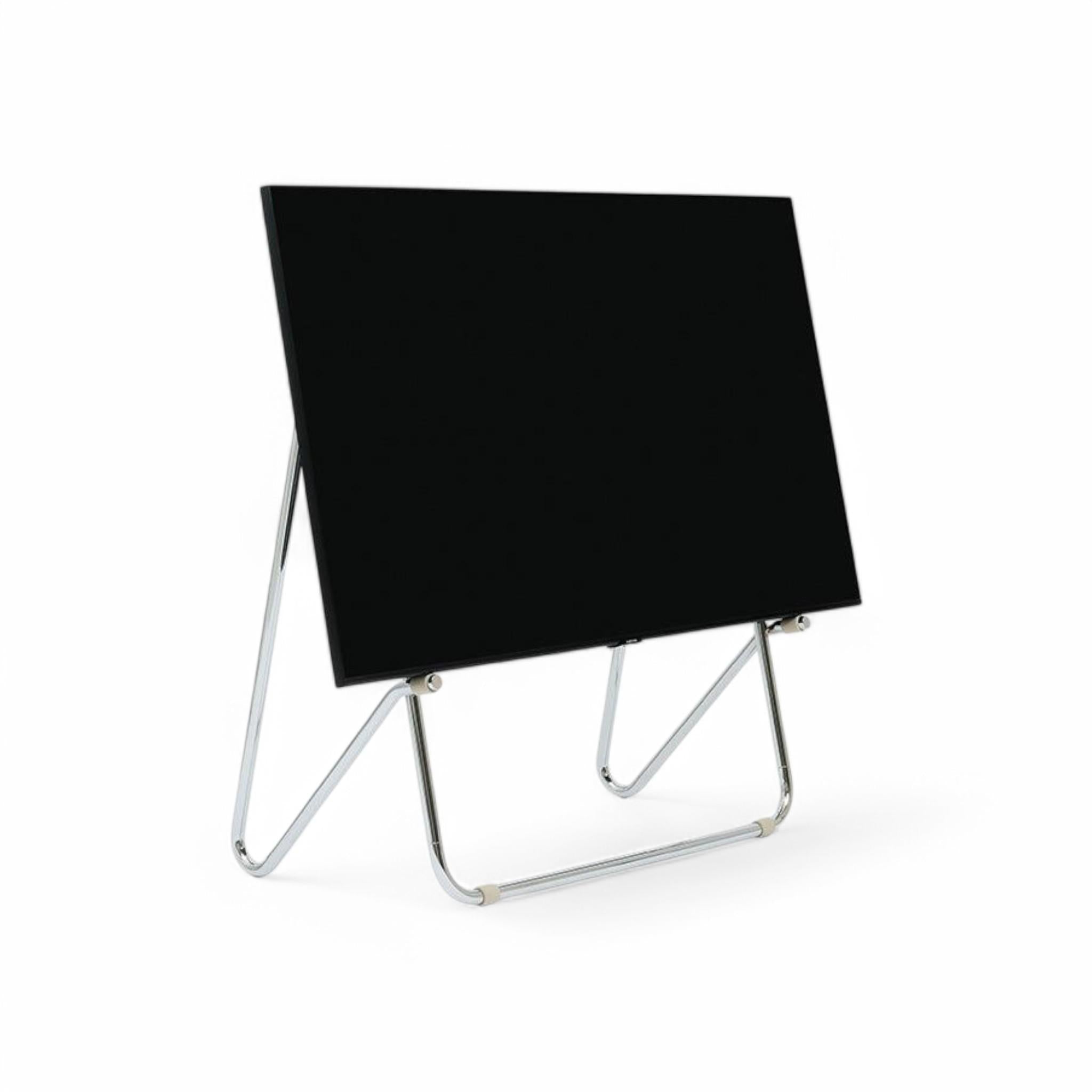 Bloom TV-Stand - Chrome - Pedestal – industrialkonzept