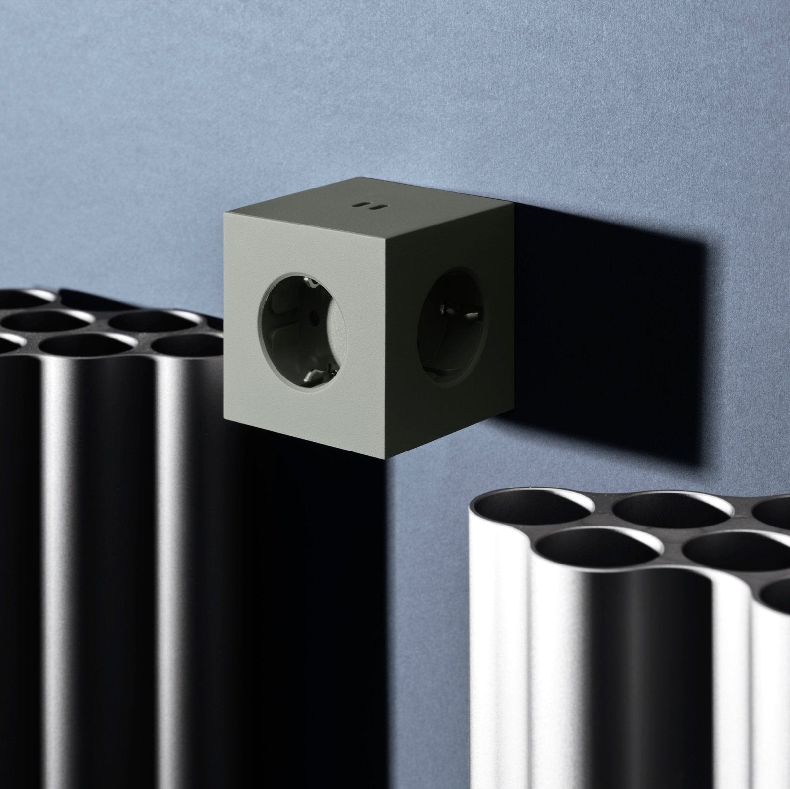 Square 2 USB C - Oak Green - AVOLT – industrialkonzept