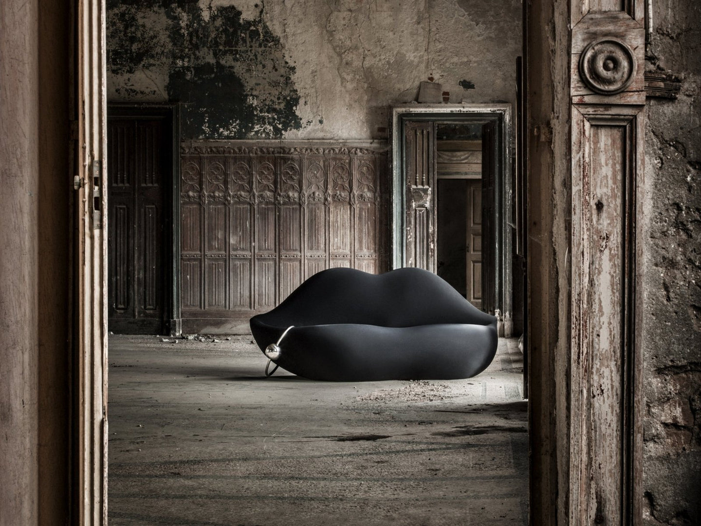 Bocca Dark Lady Sofa - Gufram – industrialkonzept